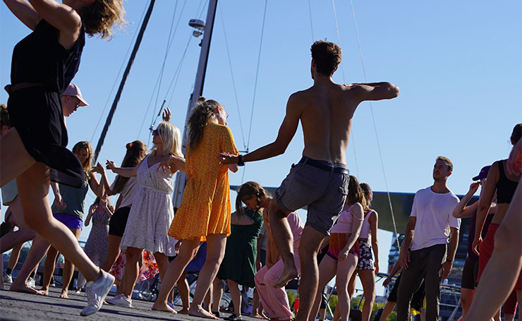 Morning dance | DET KGL. TEATER